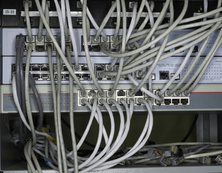 Routers, Switches & Servers - B&H Telecom Dusseldorf